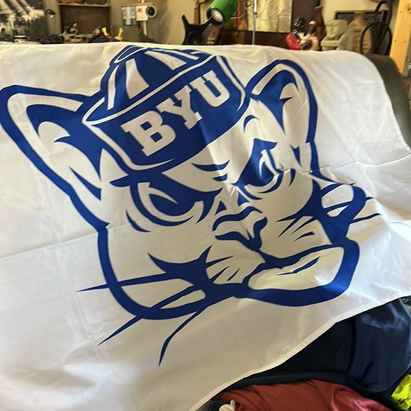 Good Stuff | Bedding | Nwot Byu Flag | Poshmark